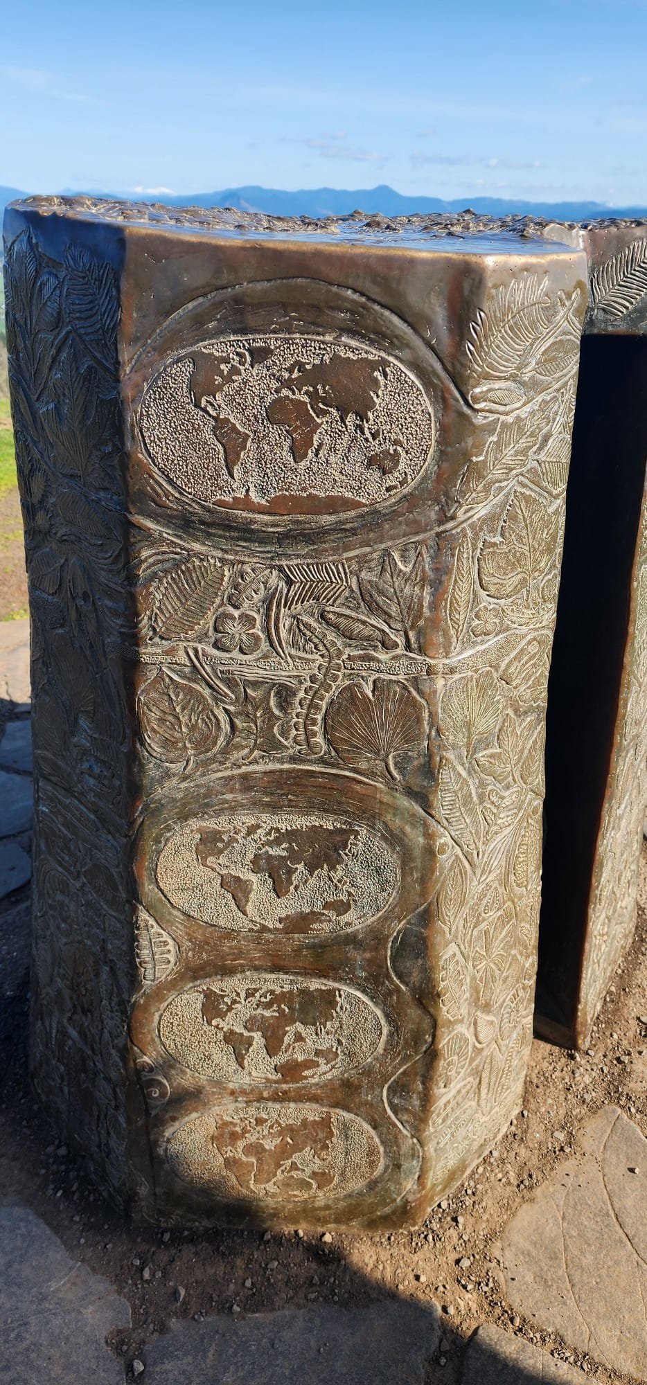 Bronze orientation map – Mappery